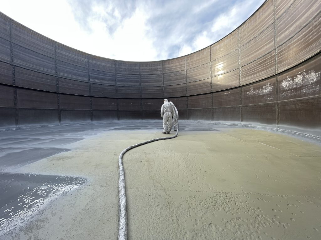 Polyurea od společnosti Huntsman spolu s PPG SigmaCover 280LT v akci ...